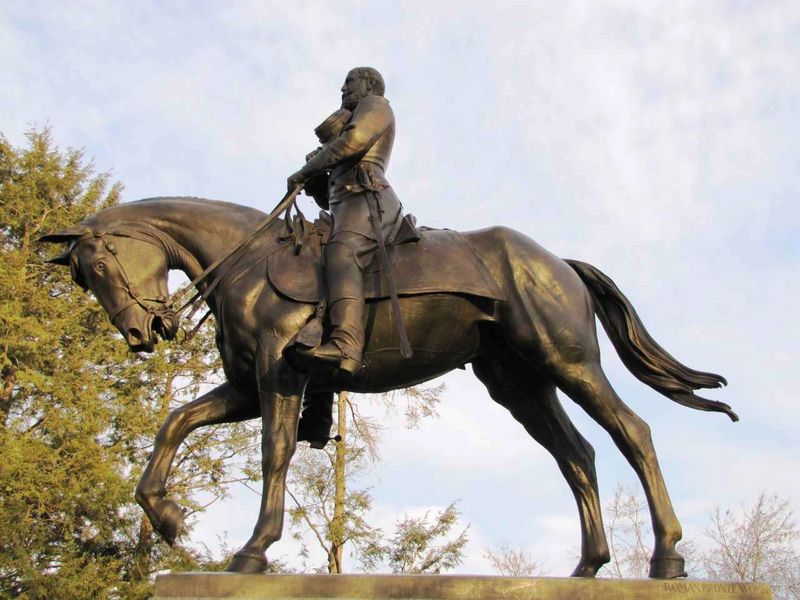 文件:Fitz John Porter statue.jpg - 终极将军 - 灰机wiki - 北京嘉闻杰诺网络科技有限公司